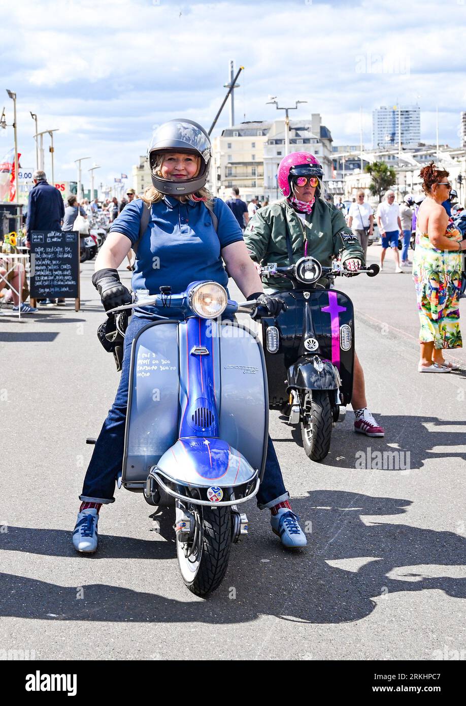 Mod weekender 2023 hi-res stock photography and images - Alamy