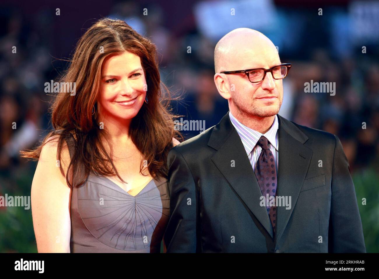 Steven soderbergh wife jules asner hi-res stock photography and images ...