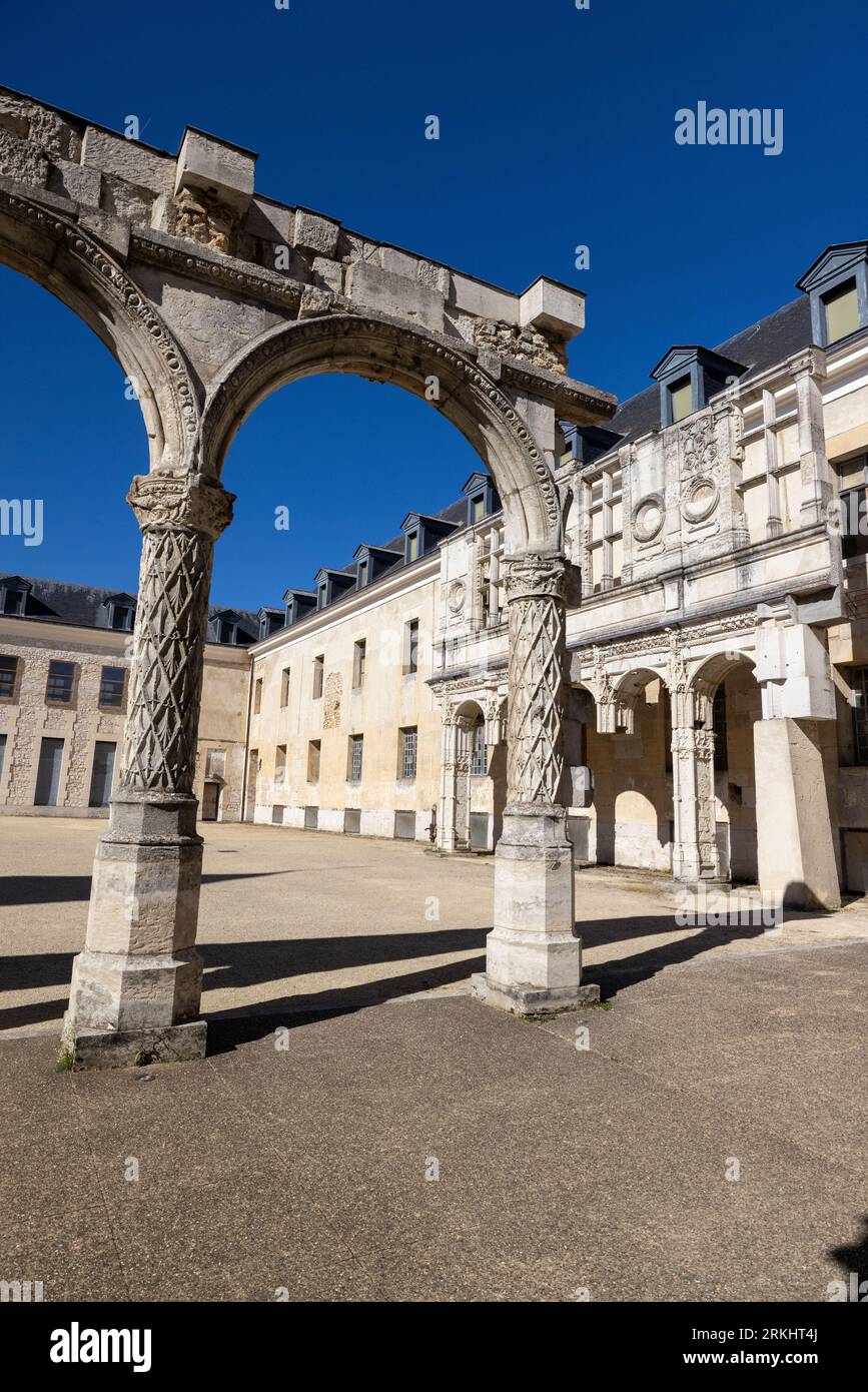 Castle of gaillon hi-res stock photography and images - Alamy