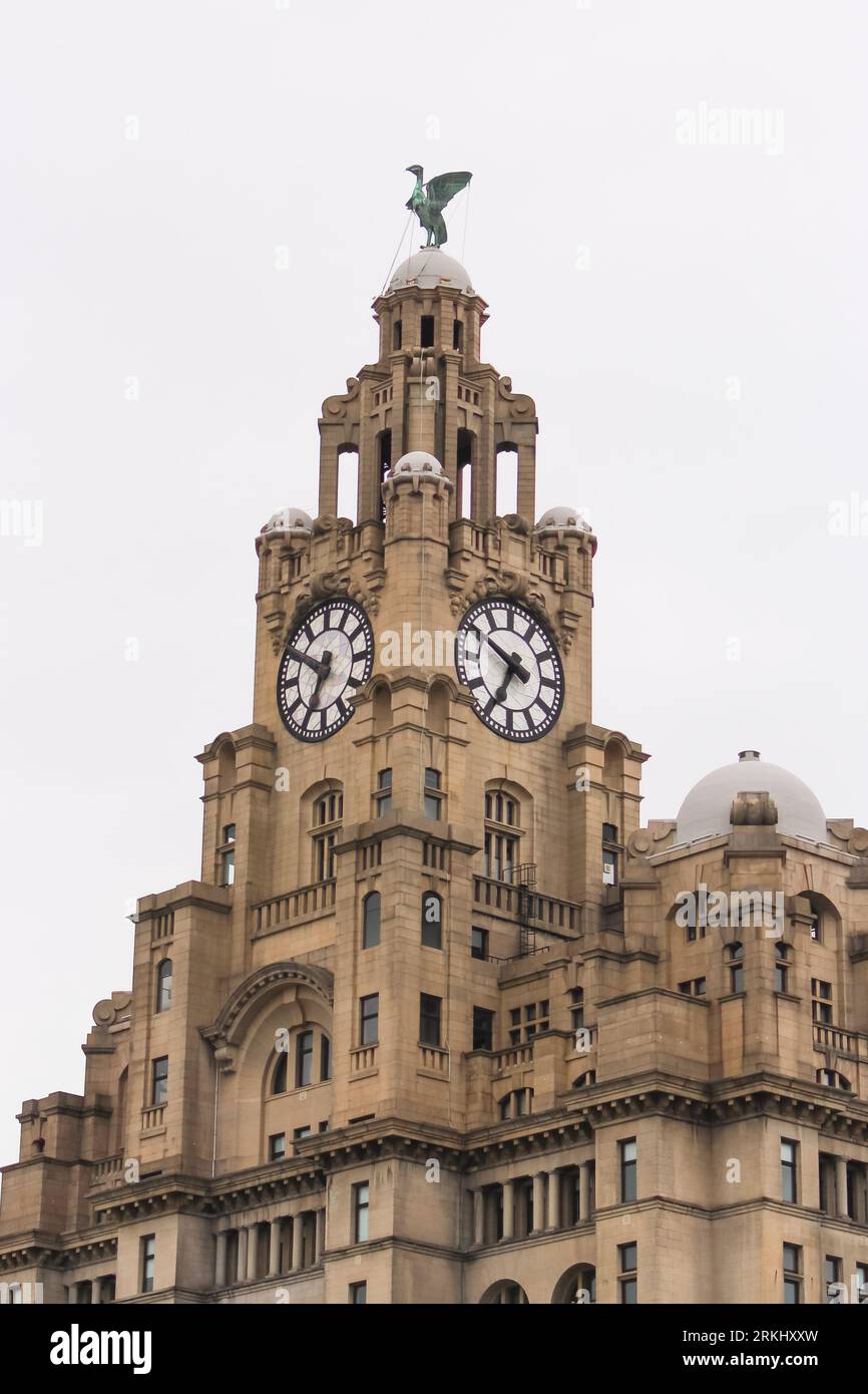 Vintage building aesthetic hi-res stock photography and images - Alamy