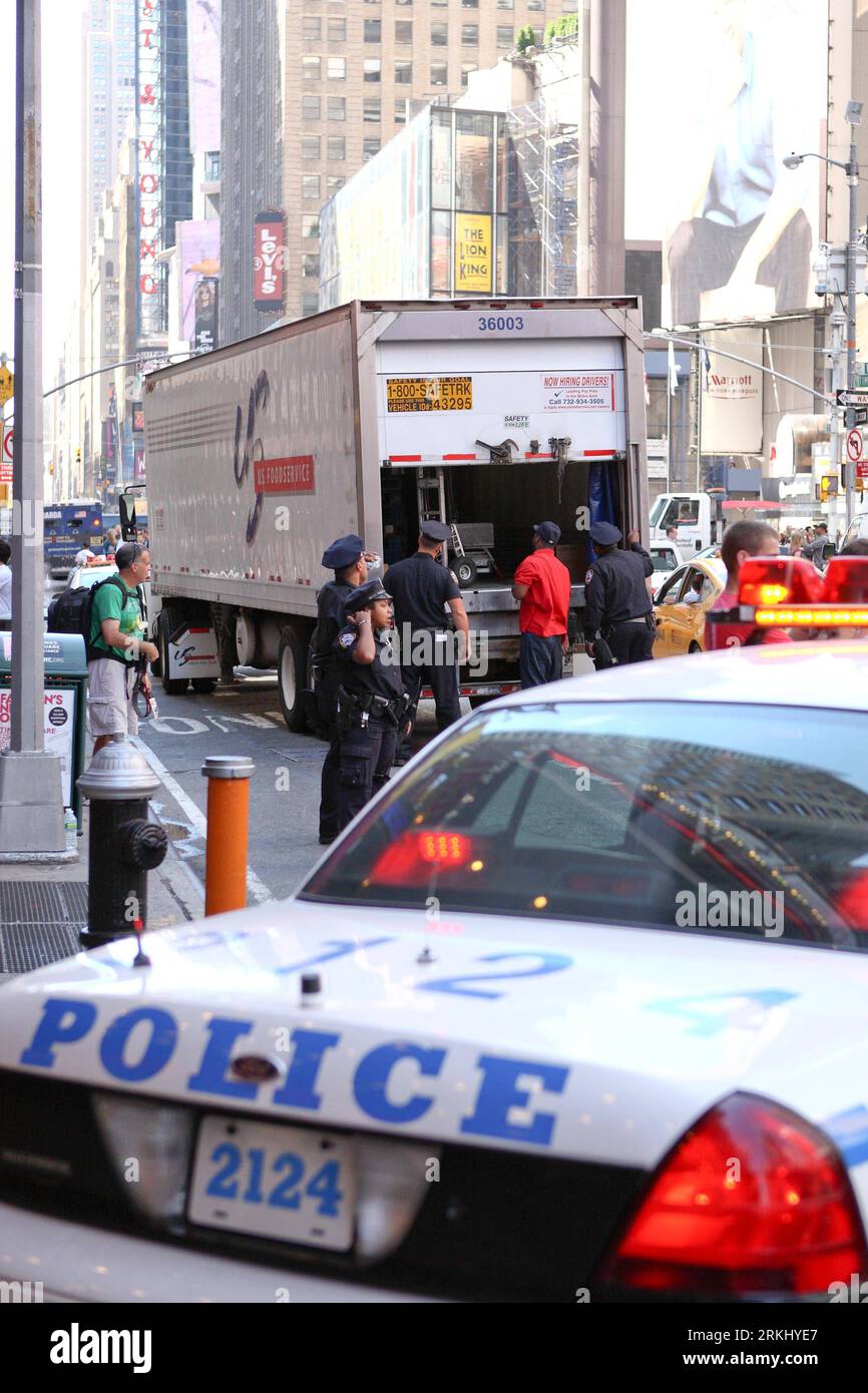 Vehicle borne hi-res stock photography and images - Alamy