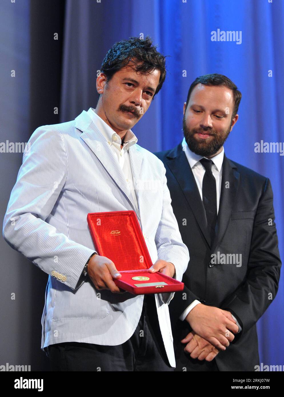 Yorgos lanthimos alps hi-res stock photography and images - Alamy