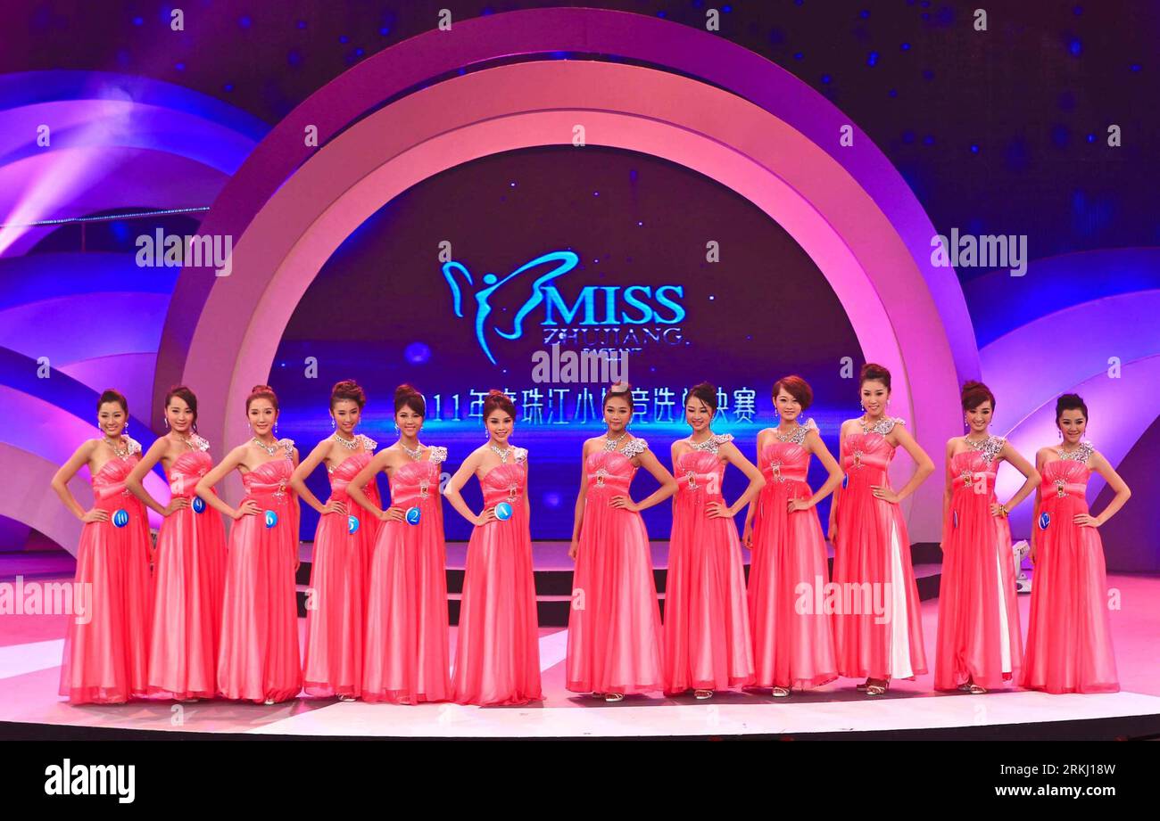 Miss lang hi-res stock photography and images - Alamy