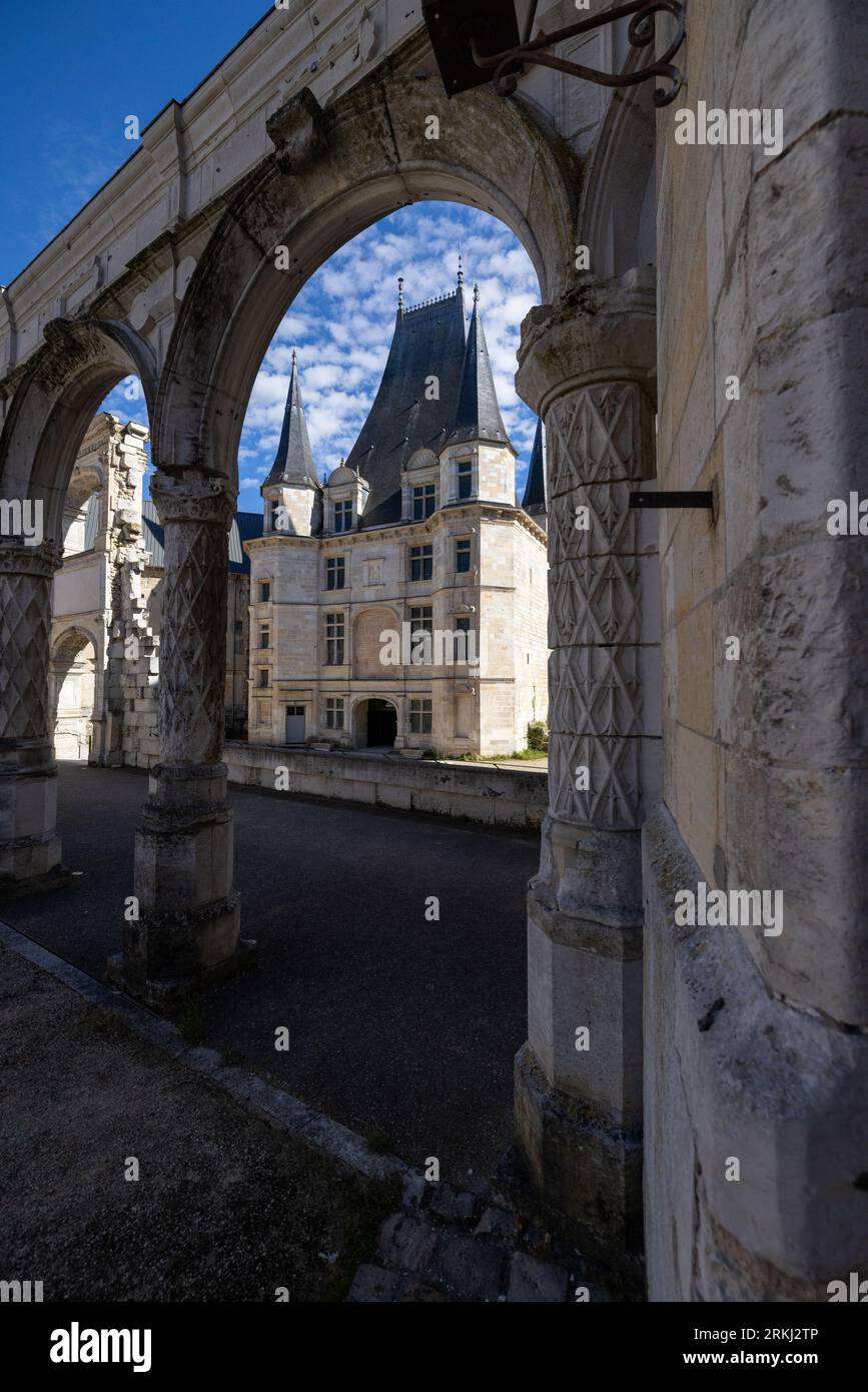 Gaillon chateau hi-res stock photography and images - Alamy