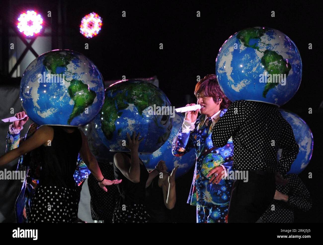 Kimura takuya hi-res stock photography and images - Alamy