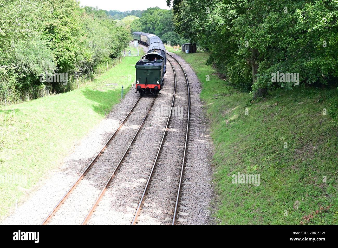 Wightwick Hall a modified Hall class pulling a passenger train into ...