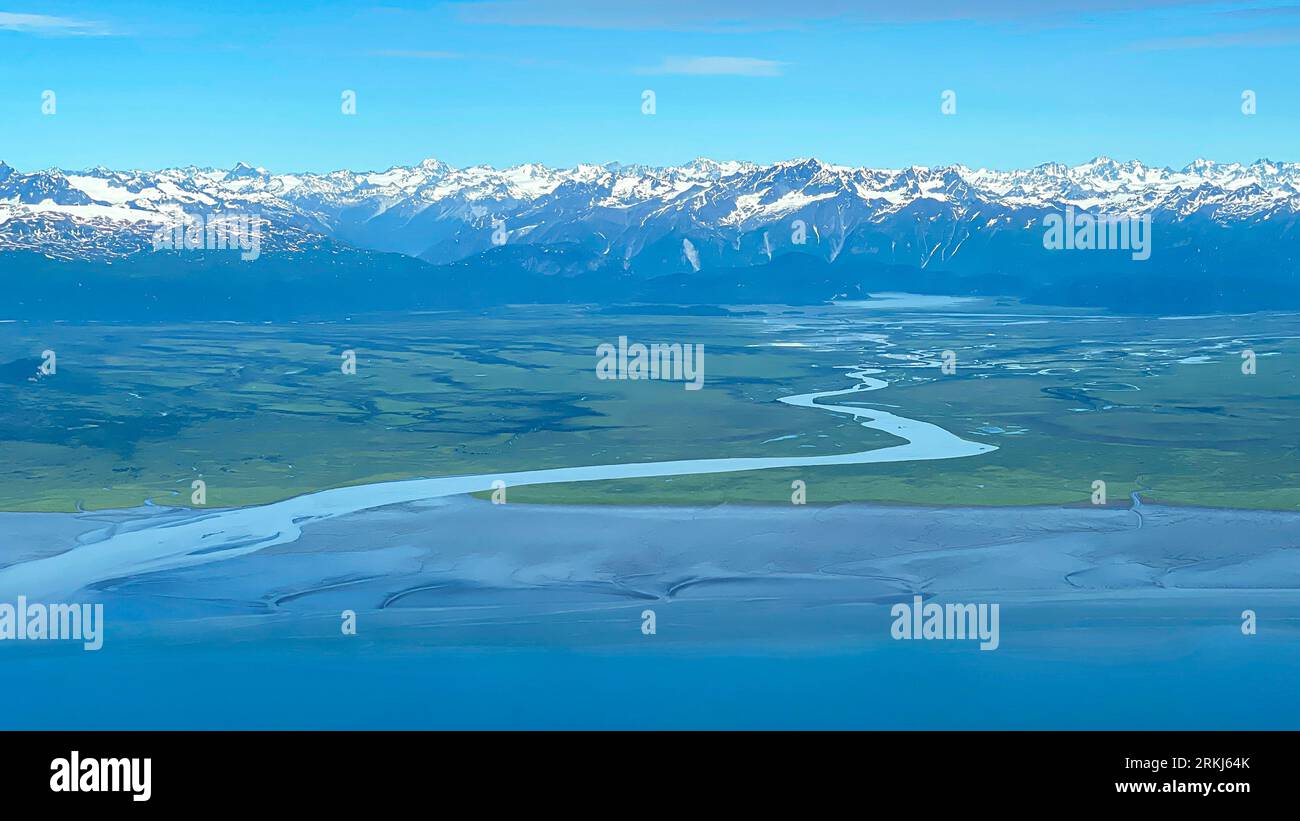 Mt redoubt volcano alaska hi-res stock photography and images - Alamy