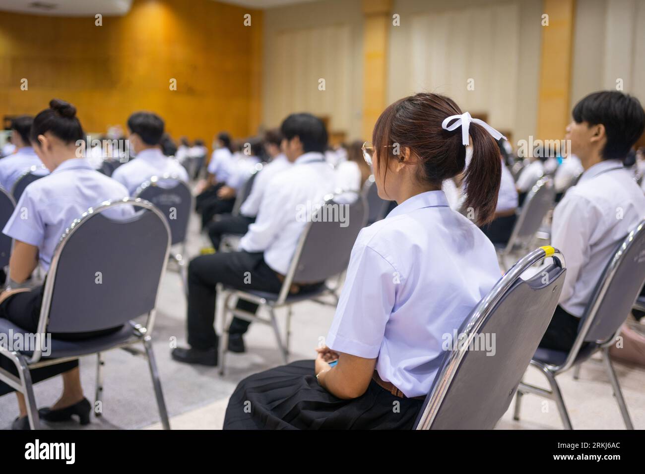 Large group wearing uniforms hi-res stock photography and images - Alamy