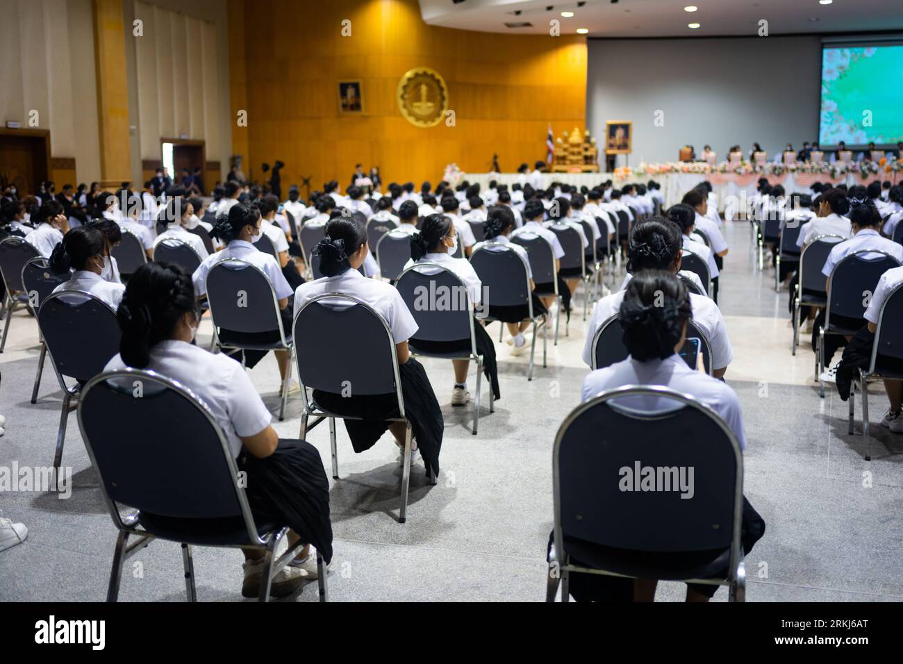 Large group wearing uniforms hi-res stock photography and images - Alamy