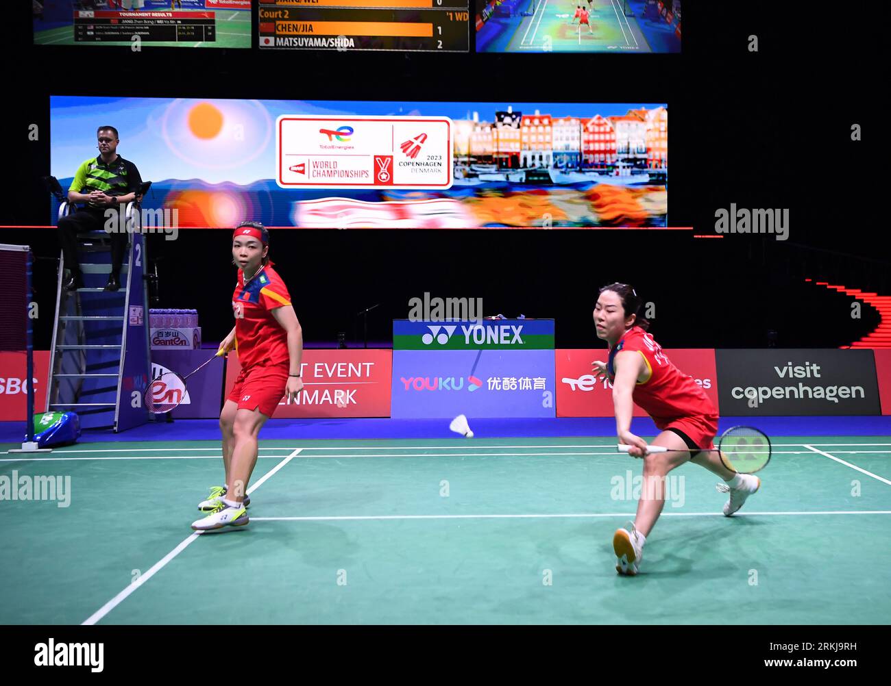 Copenhagen, Denmark. 25th Aug, 2023. Chen Qingchen/Jia Yifan (R) of ...