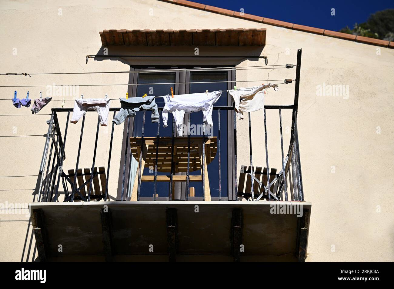 Piazza giovanni amendola hi-res stock photography and images - Alamy
