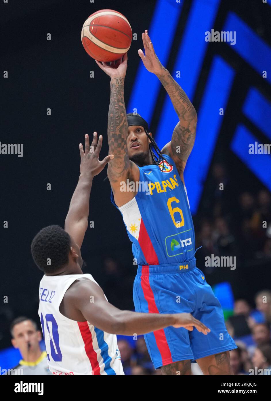 Manila, Philippines. 25th Aug, 2023. Jordan Clarkson (R) of the ...