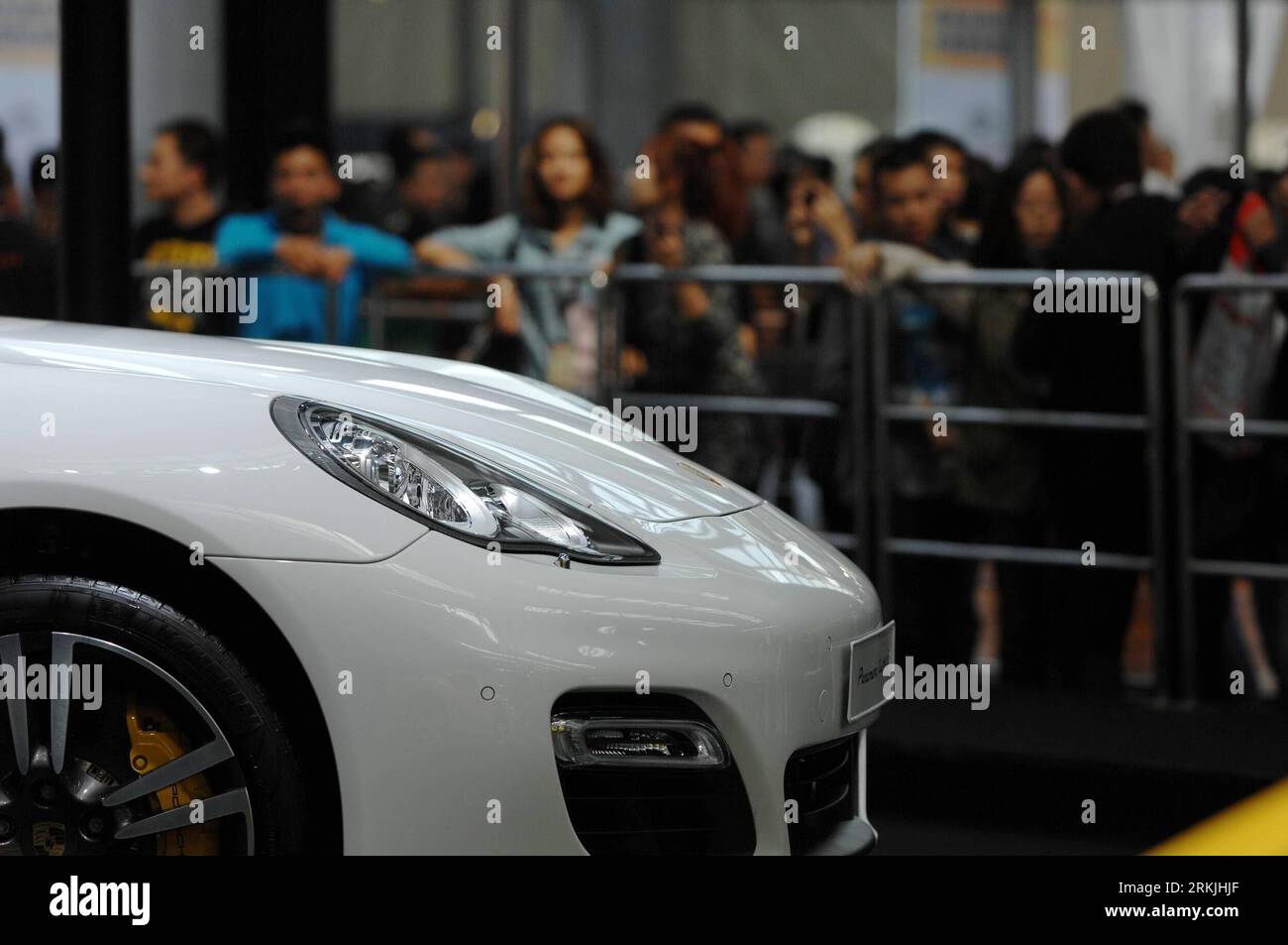 Porche datum hi-res stock photography and images - Alamy