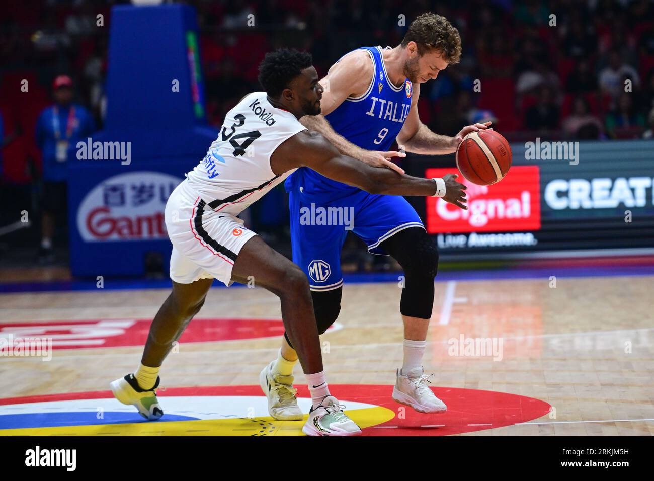 Bulacan, Philippines. 25th Aug, 2023. Kevin Kokila (L) of the Angola ...