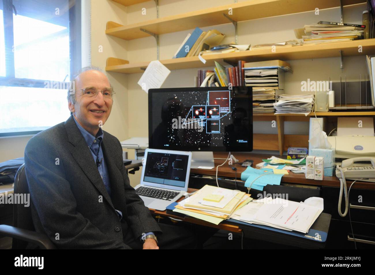 Us nobel hi-res stock photography and images - Alamy