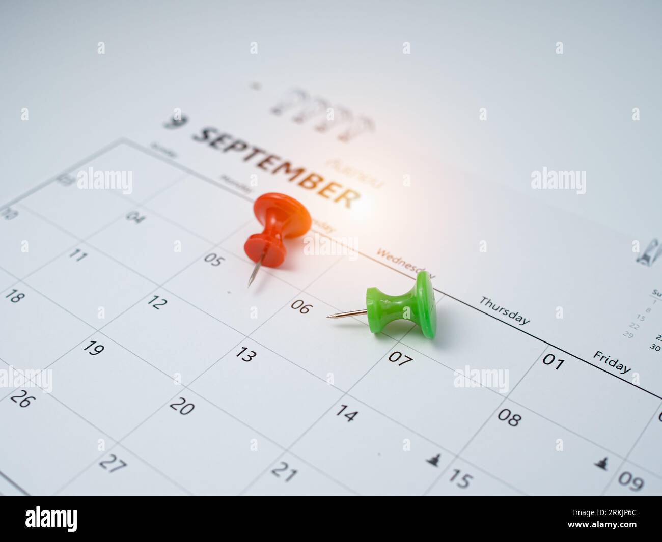 Pinning to the calendar It represents appointments, meeting reminders ...