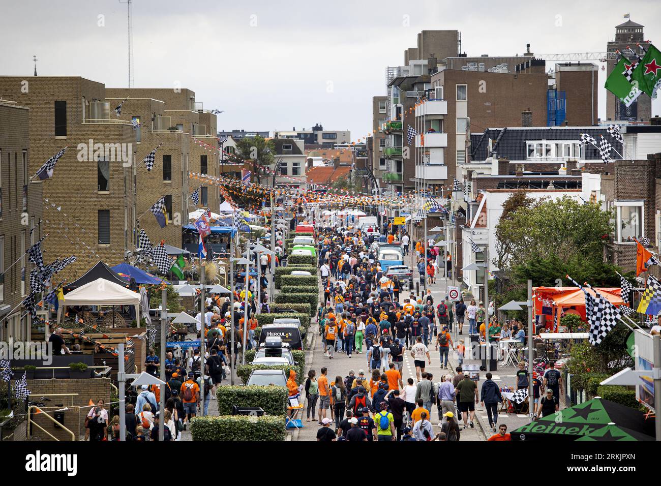 AMSTERDAM - The first race fans leave the circuit and head for the ...