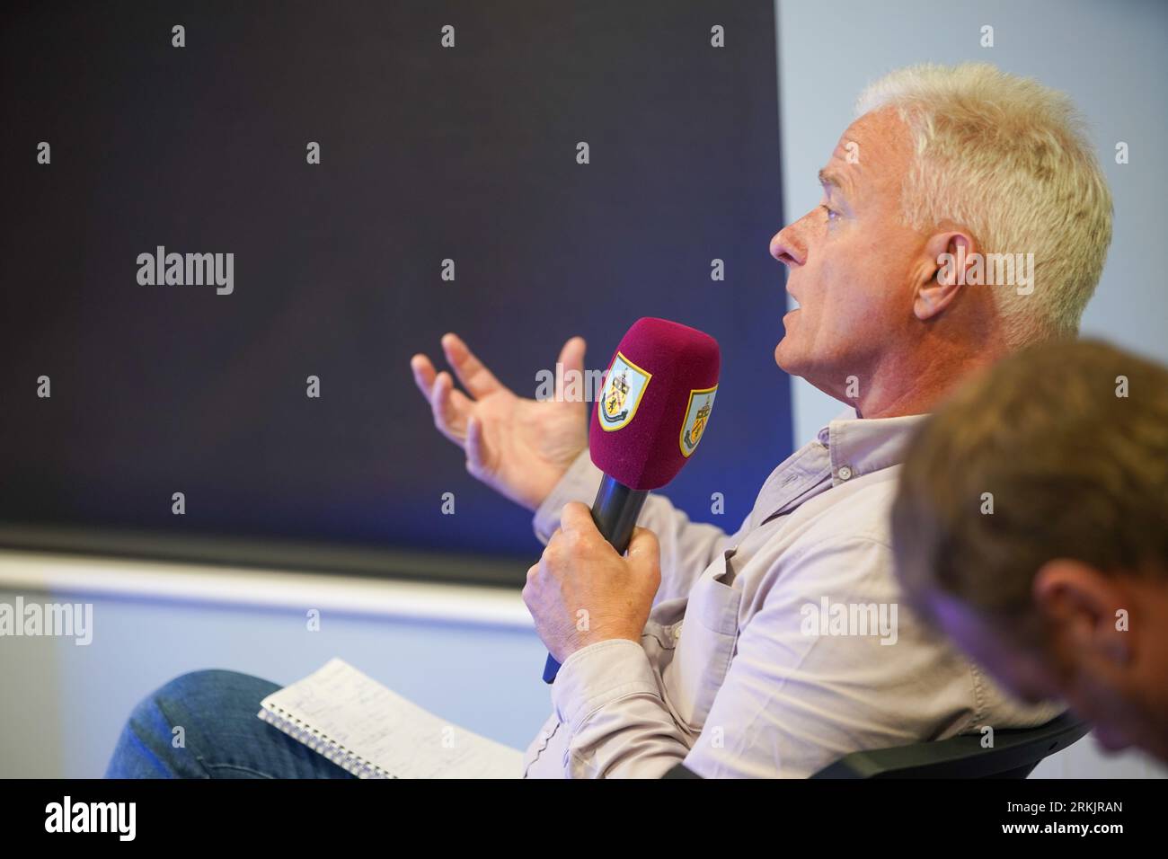 Burnley training hi-res stock photography and images - Alamy