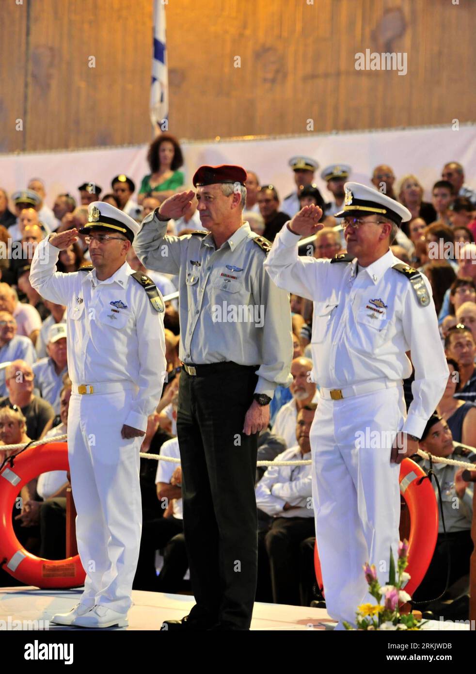 Benny gantz handover hi-res stock photography and images - Alamy