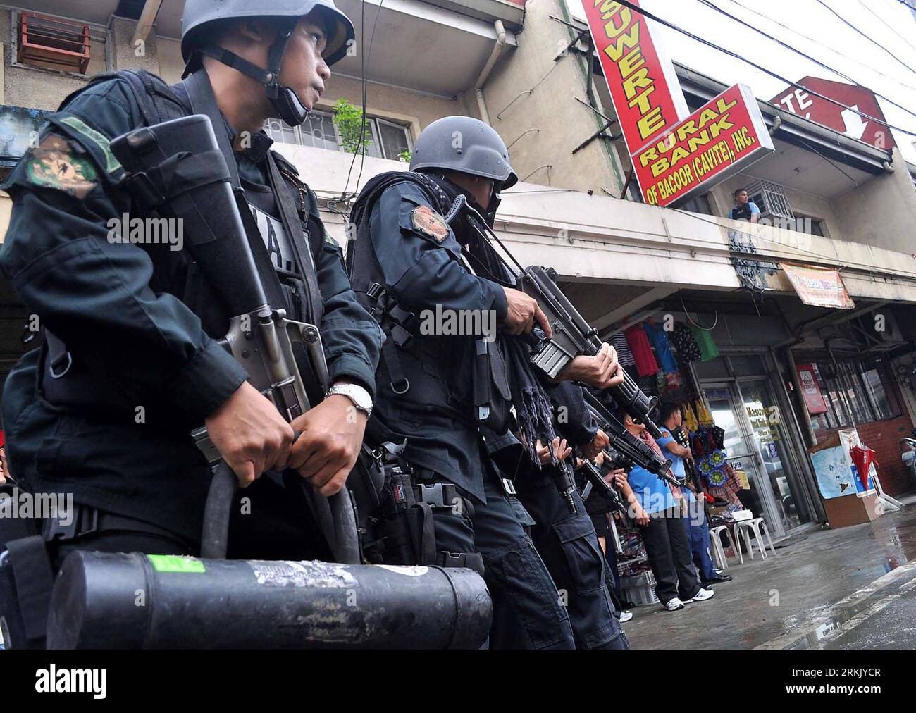 Robbery with hostages hi-res stock photography and images - Alamy
