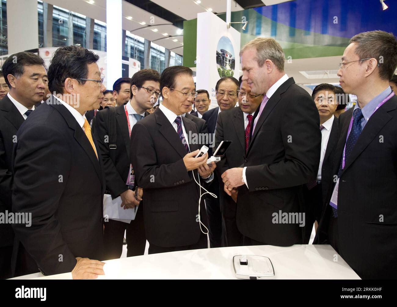 Ultrasonic import hi-res stock photography and images - Alamy