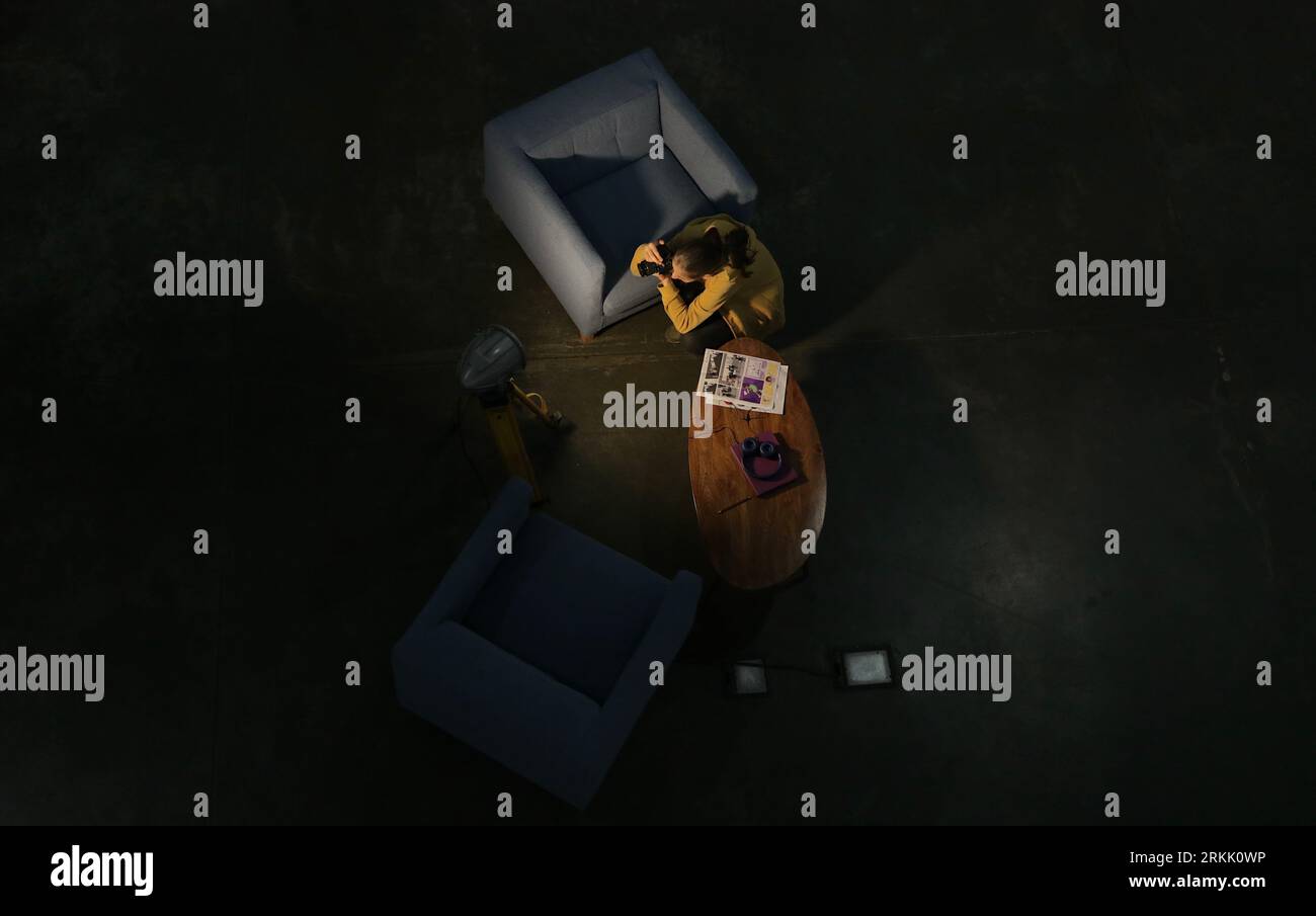 Dynamic camera angles hi-res stock photography and images - Alamy