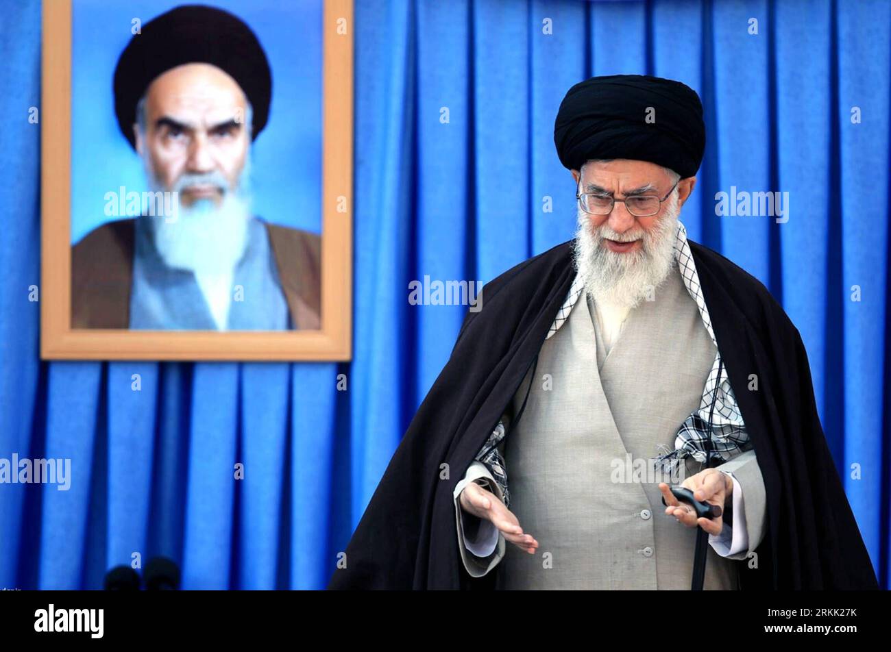 Iran tehran khamenei spech hi-res stock photography and images - Alamy