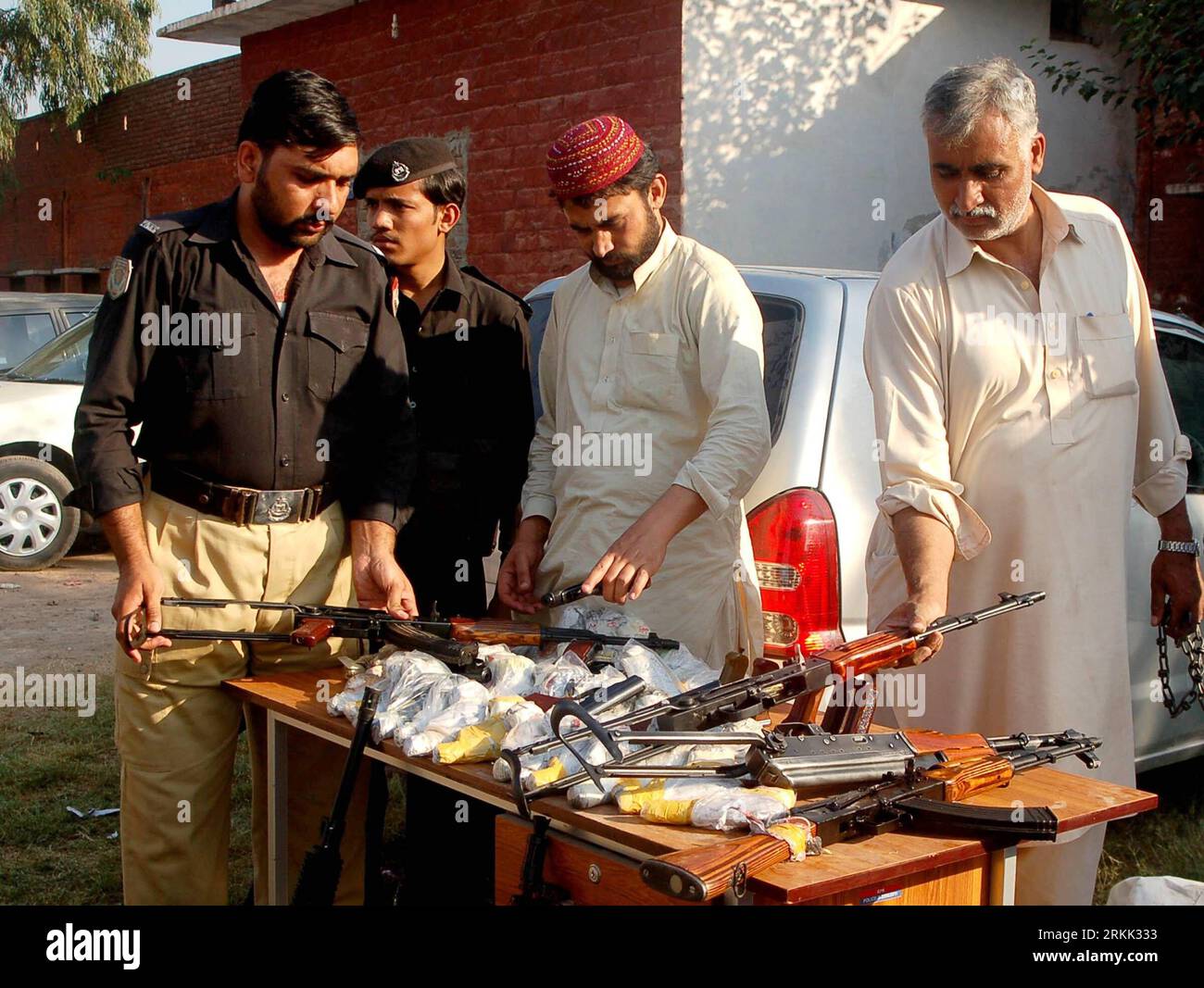 Cid seized weapons hi-res stock photography and images - Alamy