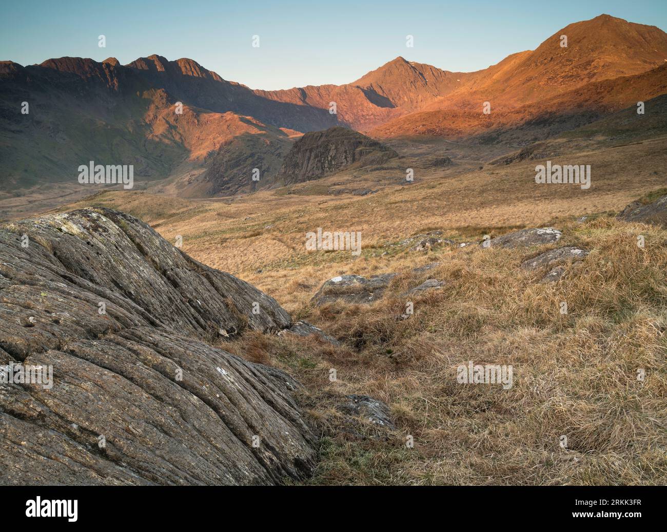 Yr Wyddfa (Snowdon) at sunrise, Eryri, Cymru, UK Stock Photo - Alamy