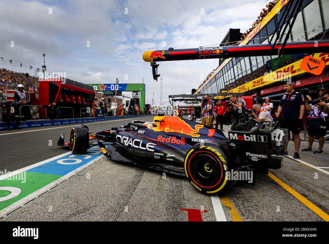 ZANDVOORT - Max Verstappen (Red Bull Racing) during 2nd Free Practice ahead of the F1 Grand Prix ...