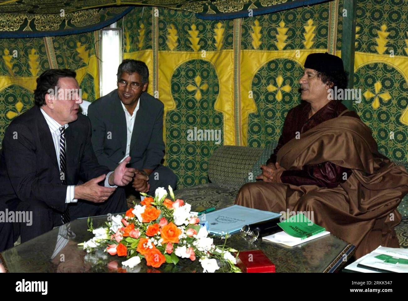 Muammar gaddafi r hi-res stock photography and images - Alamy