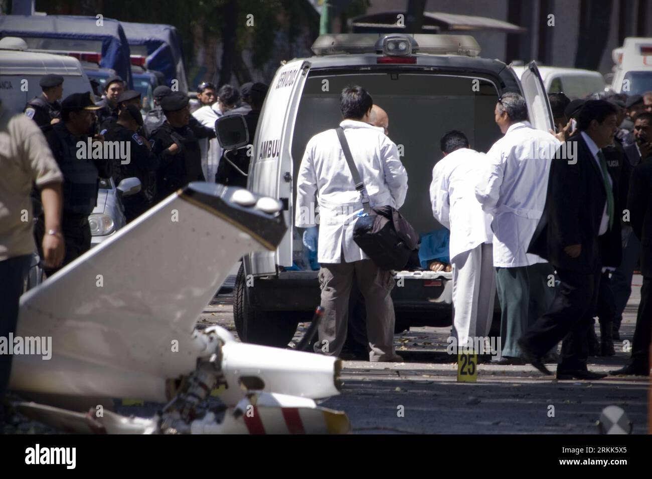 Pranged hi-res stock photography and images - Alamy