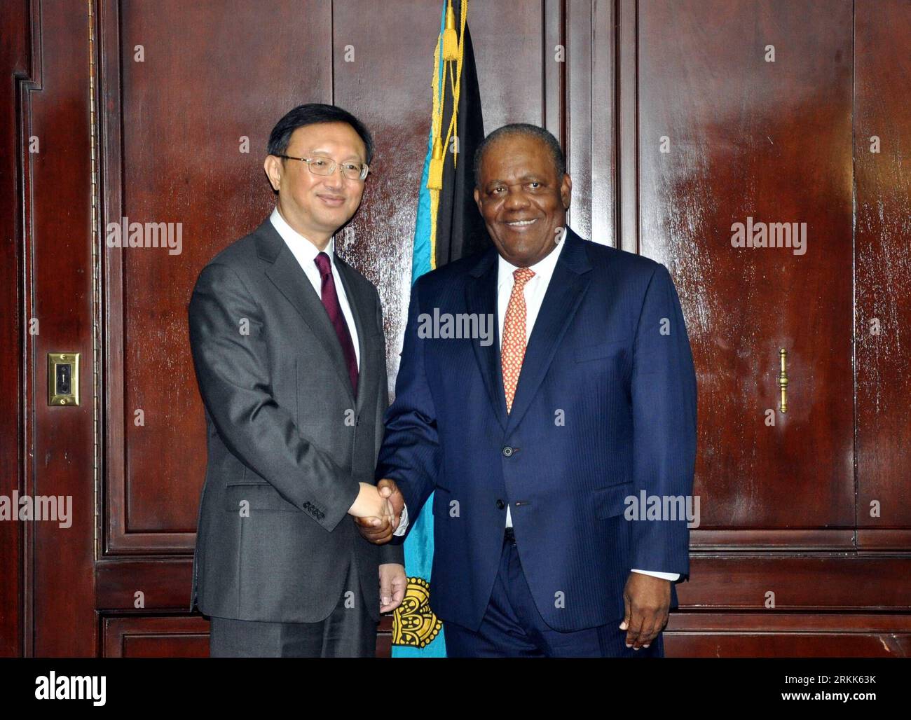 Prime minister of the bahamas hi-res stock photography and images - Alamy
