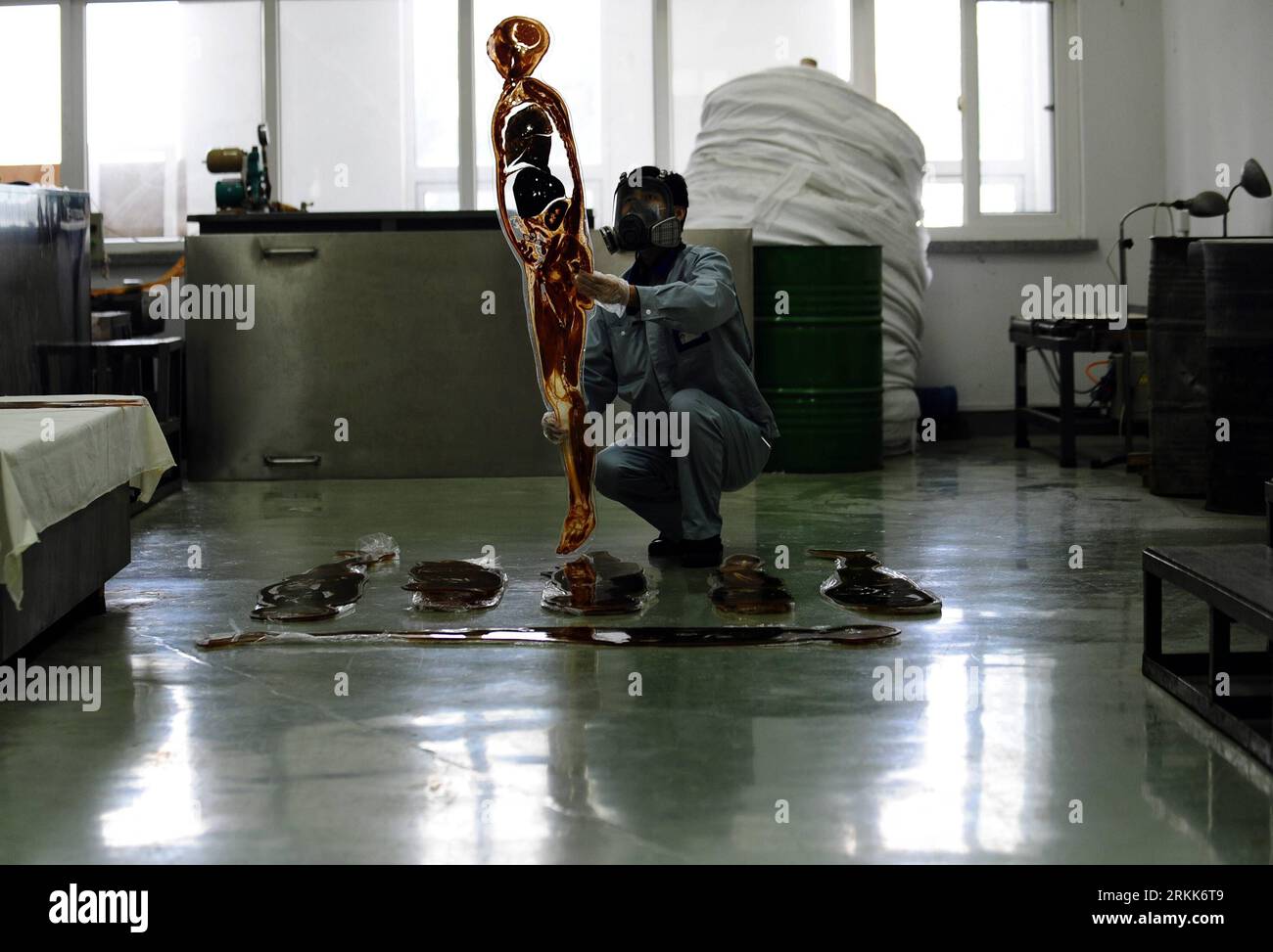 Plastinated human body hi-res stock photography and images - Alamy