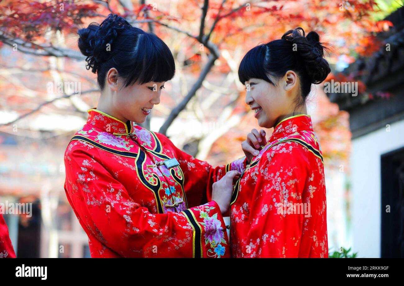 New suits hi-res stock photography and images - Alamy