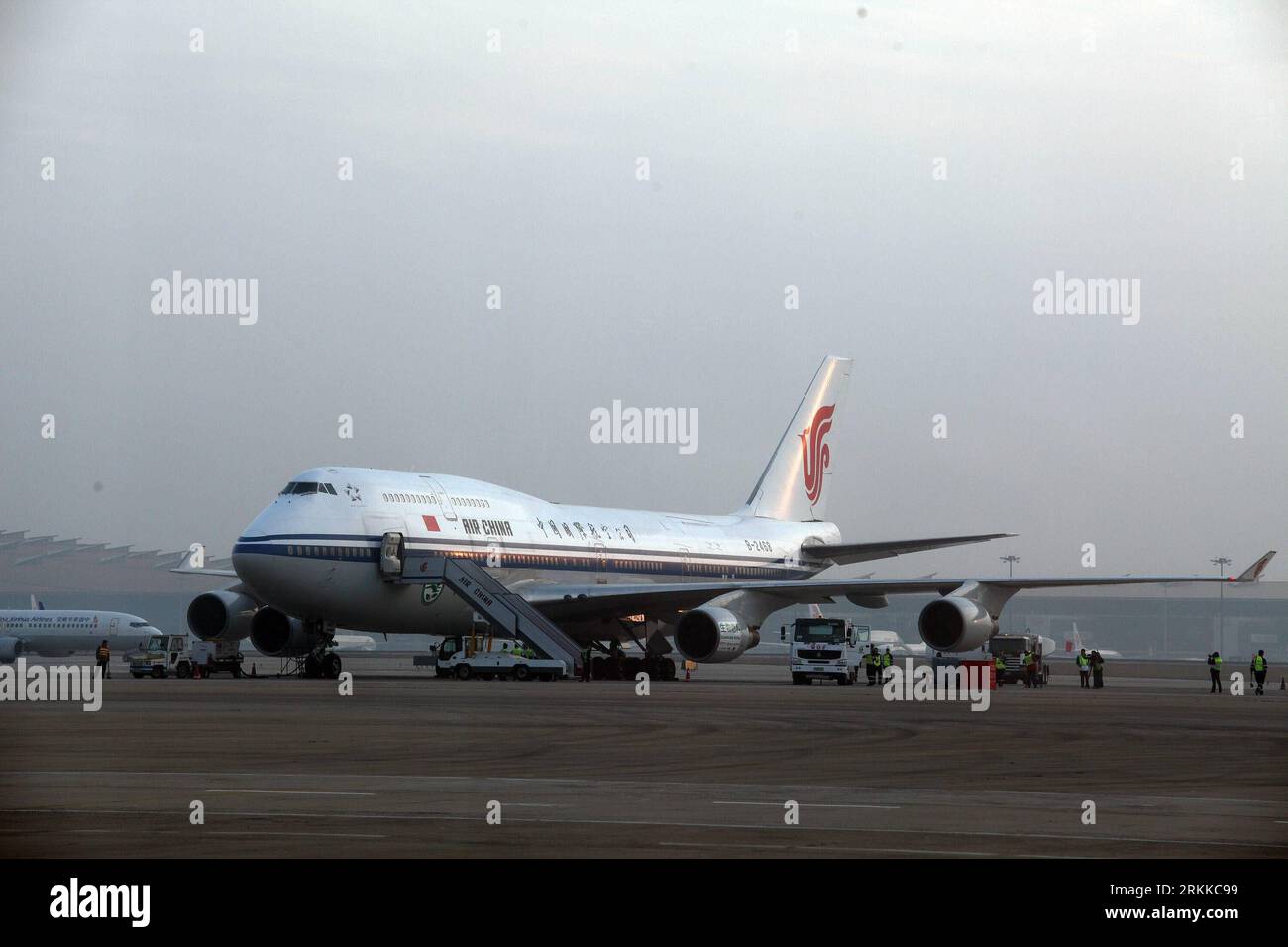 Bio plane hi-res stock photography and images - Alamy