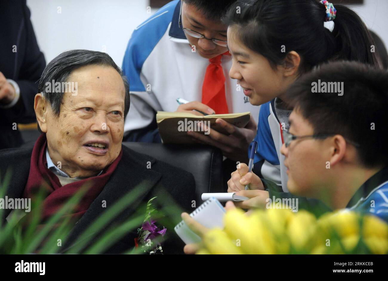 Chen ning yang hi-res stock photography and images - Alamy