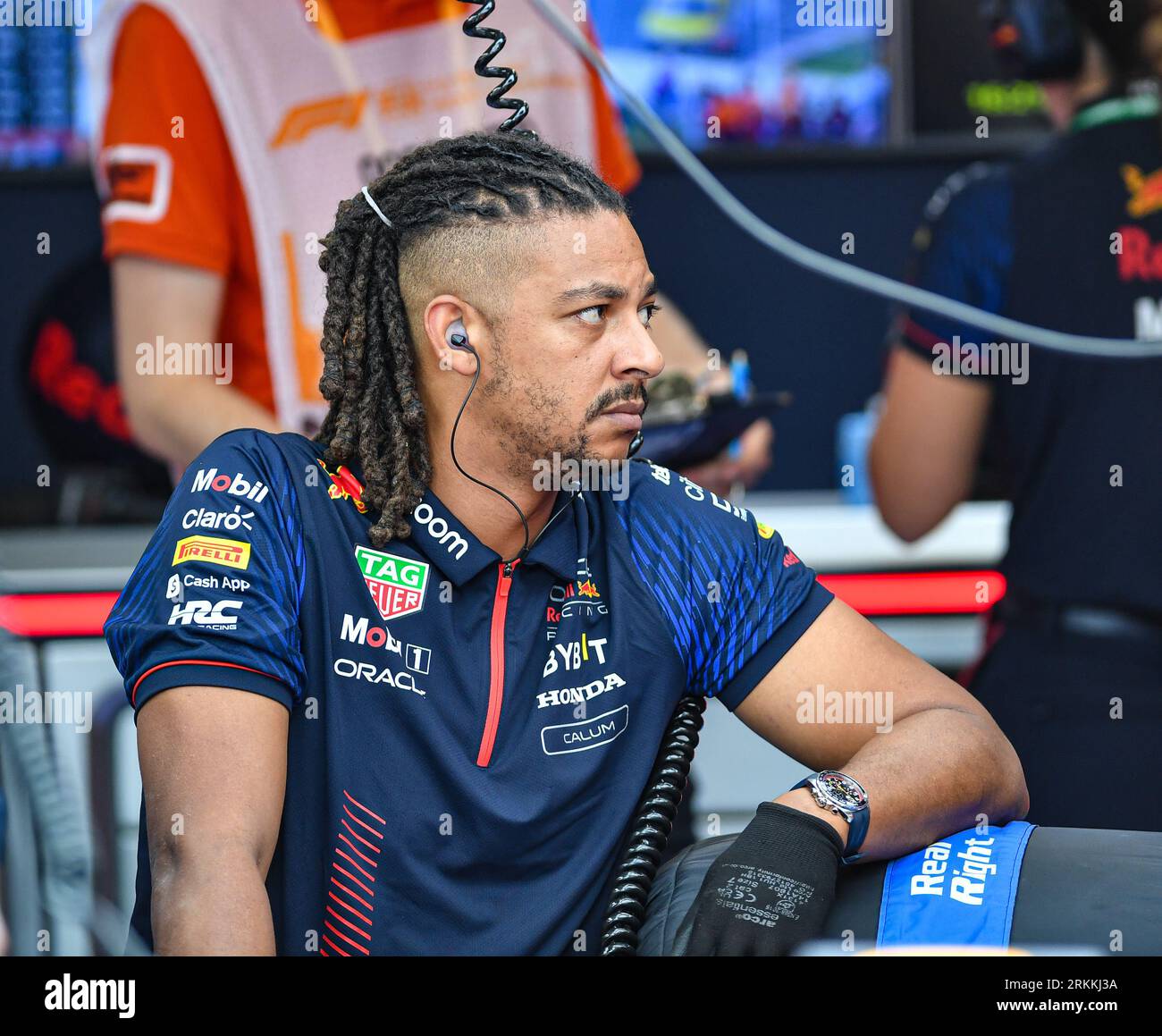 Red bull racing mechanic hi-res stock photography and images - Alamy