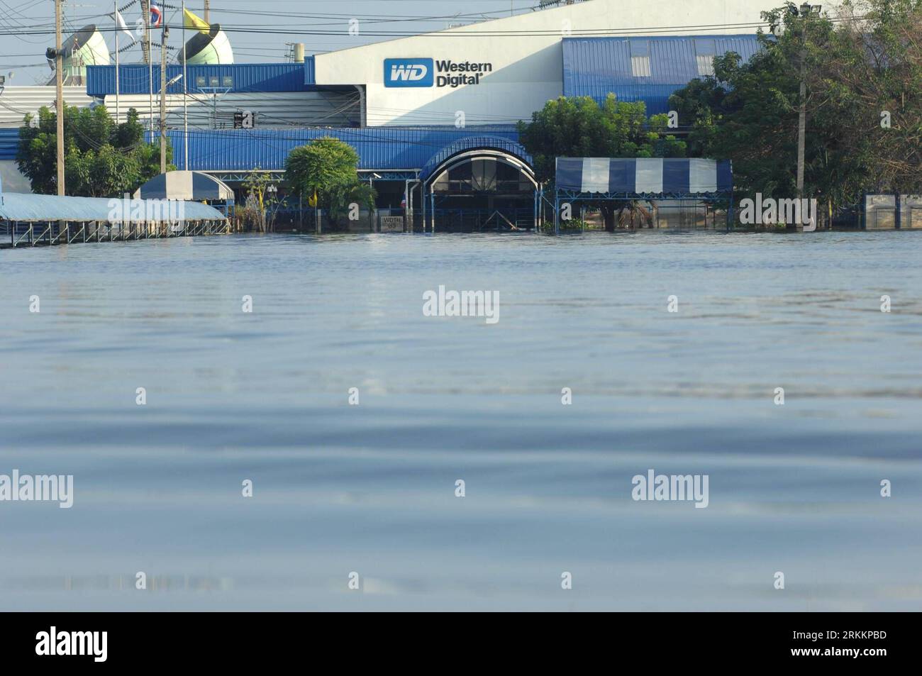 Ayutthaya floods factory hi-res stock photography and images - Alamy