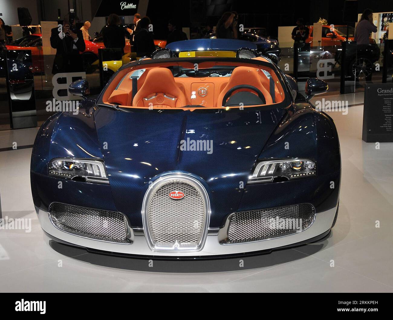 Bugatti veyron 16 4 grand sport hi-res stock photography and images - Alamy