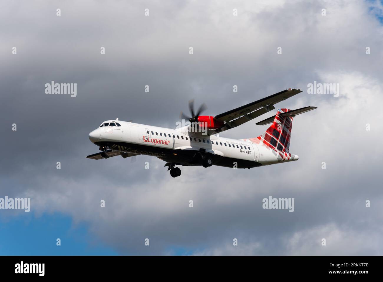 Loganair ATR ATR-72-600 turboprop airliner plane G-LMTD on finals to ...