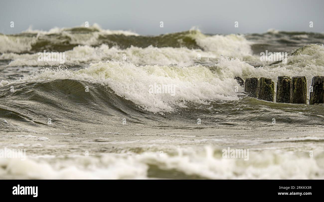 Fishing boat storm waves hi-res stock photography and images - Alamy