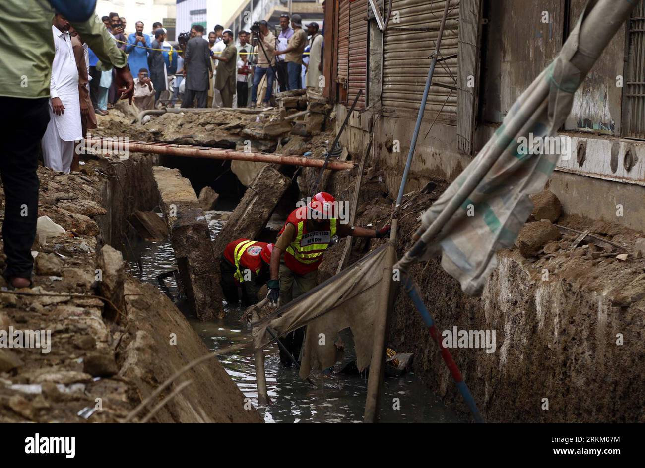 Karachi, Pakistan. 25th Aug, 2023. View of site after gas explosion in ...