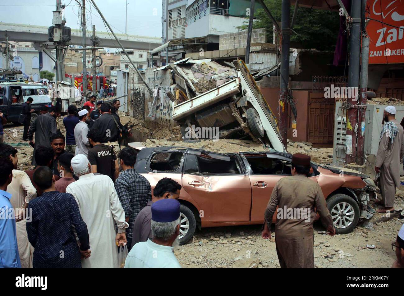 Karachi, Pakistan. 25th Aug, 2023. View of site after gas explosion in ...