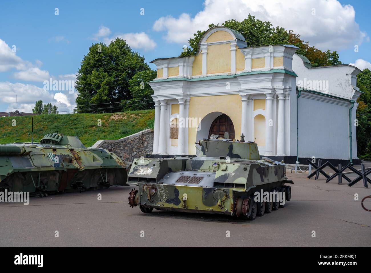Moscow Gates and armored vehicles at World War II Memorial Complex ...