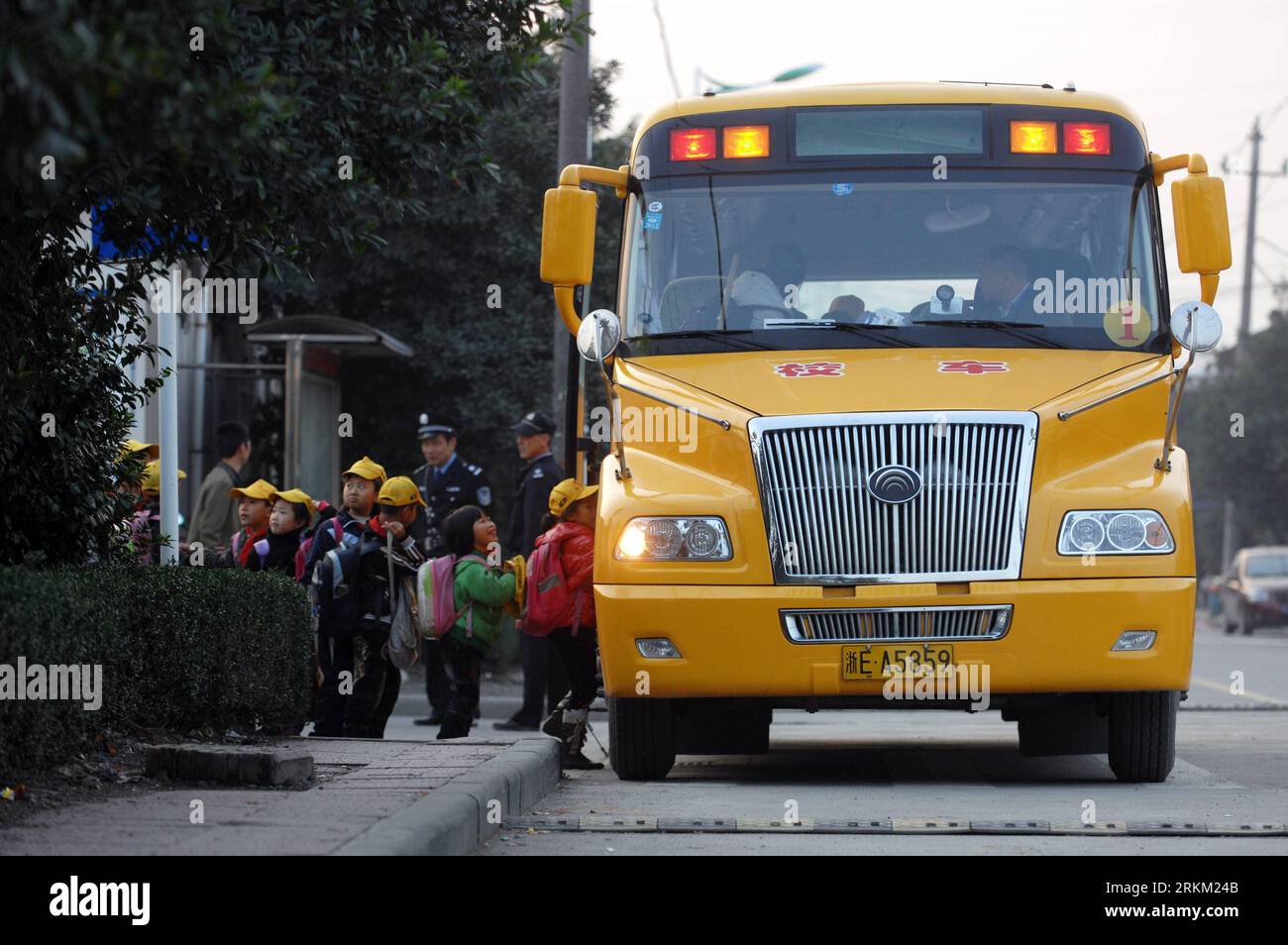 Seat belts on school bus hi-res stock photography and images - Alamy