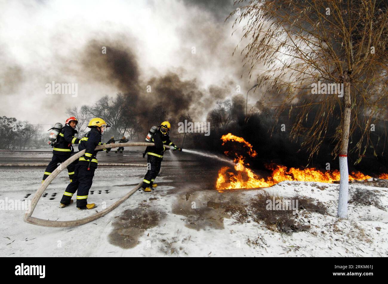 Benzene gas hi-res stock photography and images - Alamy