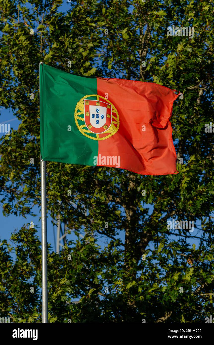 Portuguese signs hi-res stock photography and images - Alamy