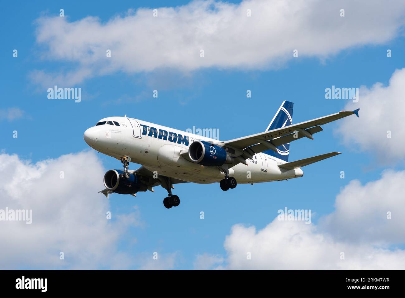 Romanian plane hi-res stock photography and images - Alamy