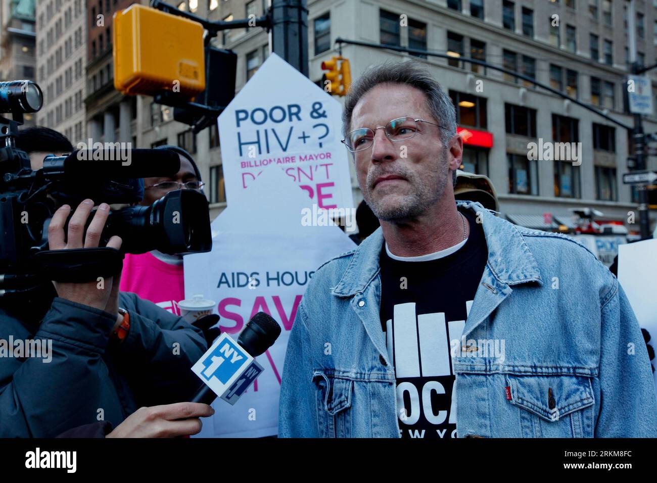 Hiv patient united states hi-res stock photography and images - Alamy